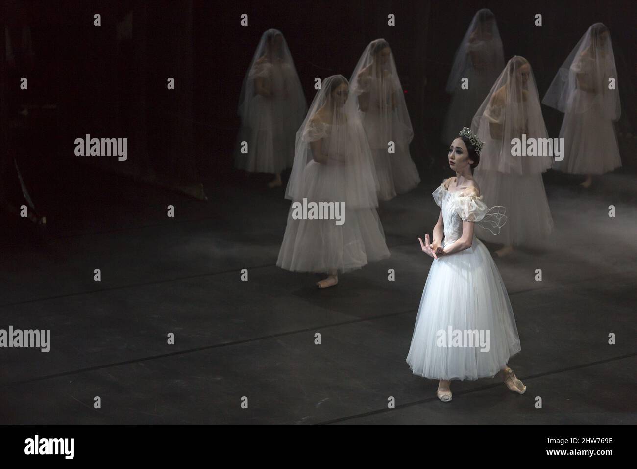 Giselle ballet performance Stock Photo - Alamy