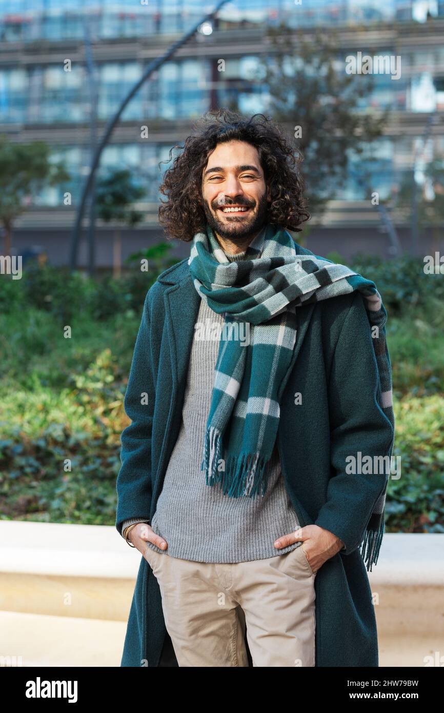 Confidence pose hi-res stock photography and images - Alamy