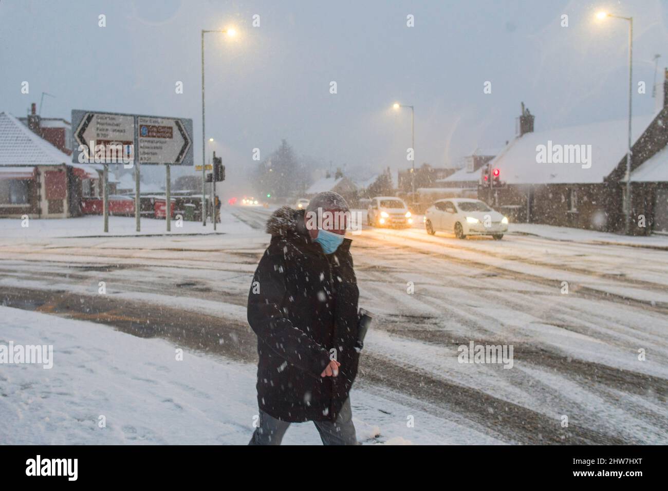 Snowfell scenes from Howdenhall road in Edinburgh Parts of Scotland are ...