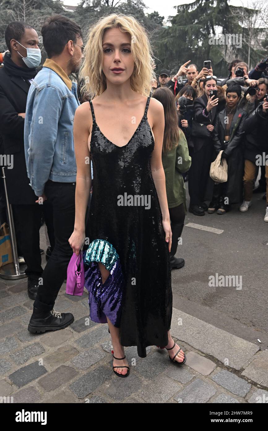 Paris, France. 04th Mar, 2022. Kiernan Shipka attending the Loewe show ...