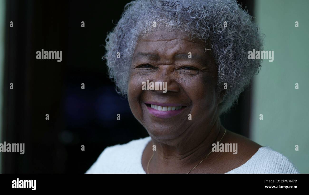 A Happy senior black woman portrait face Stock Photo - Alamy A Happy senior black woman portrait face Stock Photo - Alamy
