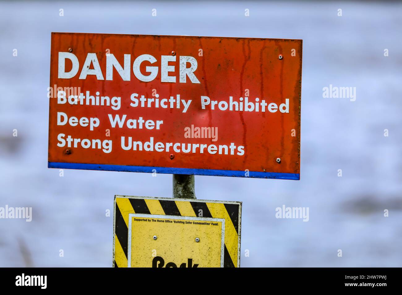 West Yorkshire reservoir danger bathing sign Stock Photo - Alamy