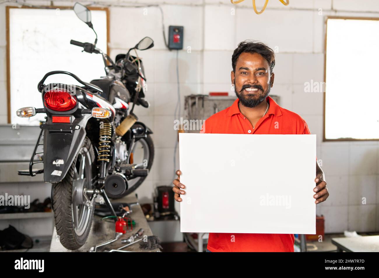 Indian motorcycle business sign hi-res stock photography and images - Alamy