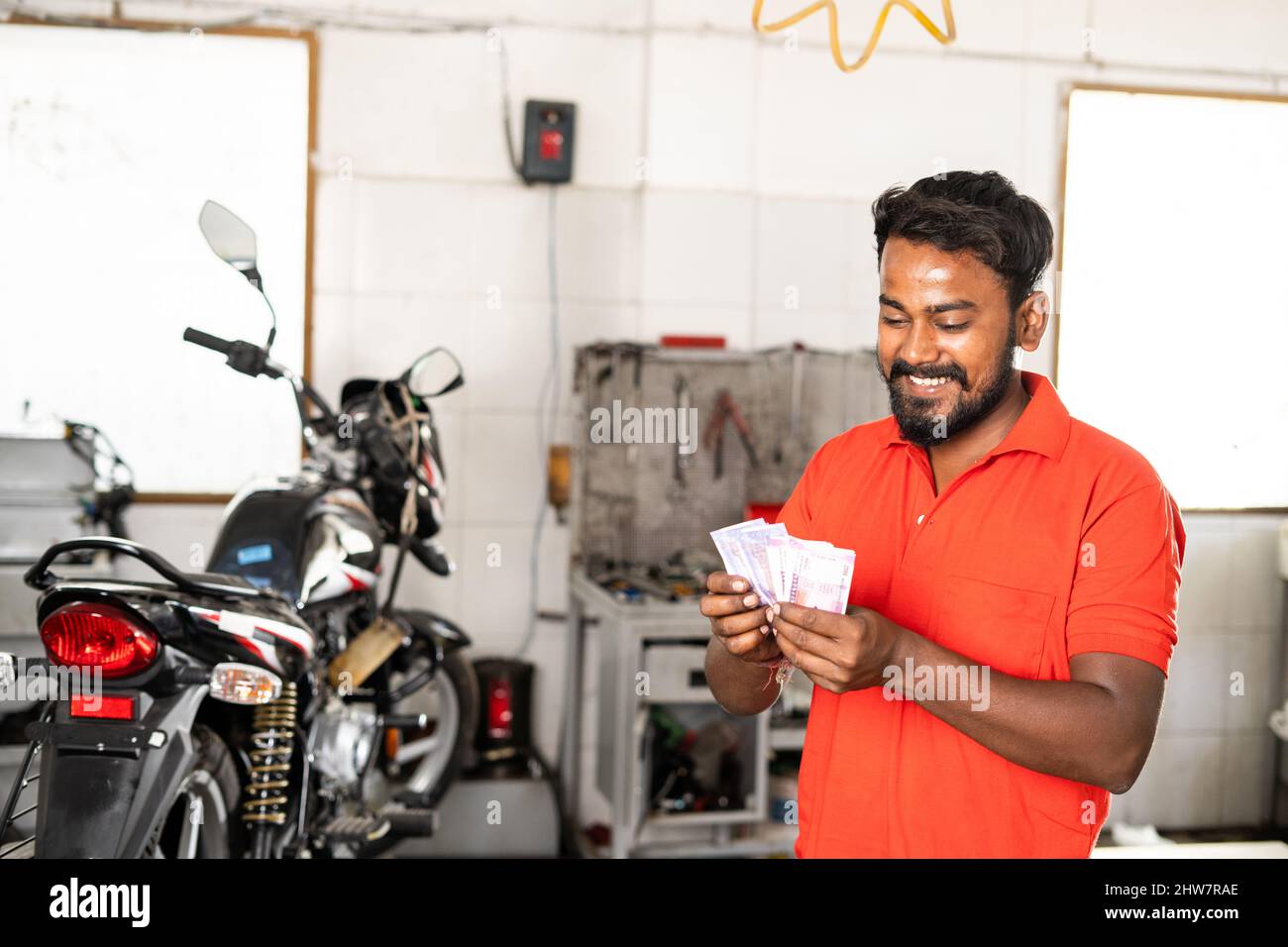 Mechanic successful hi-res stock photography and images - Alamy