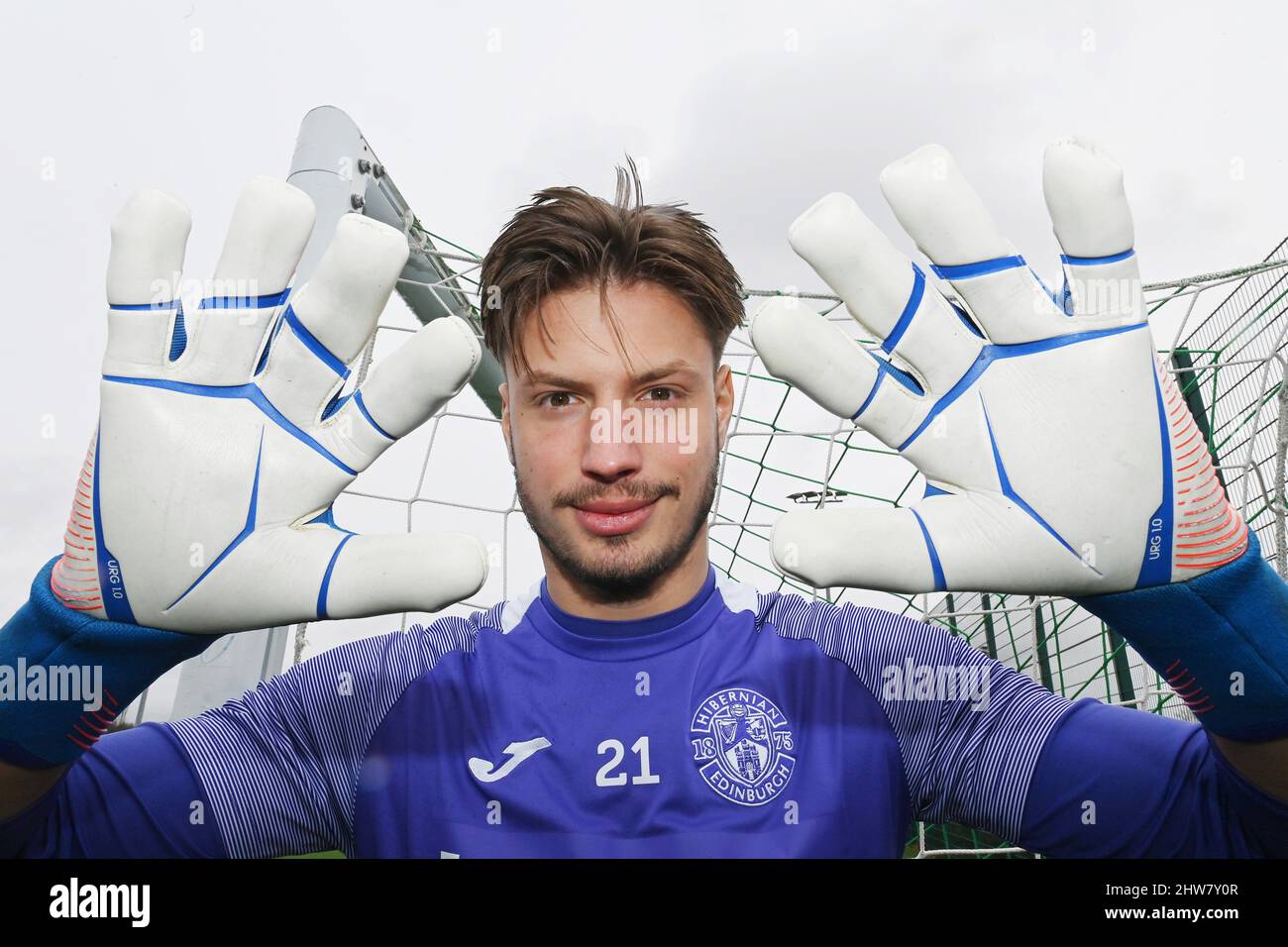 Kevin mains hi-res stock photography and images - Alamy