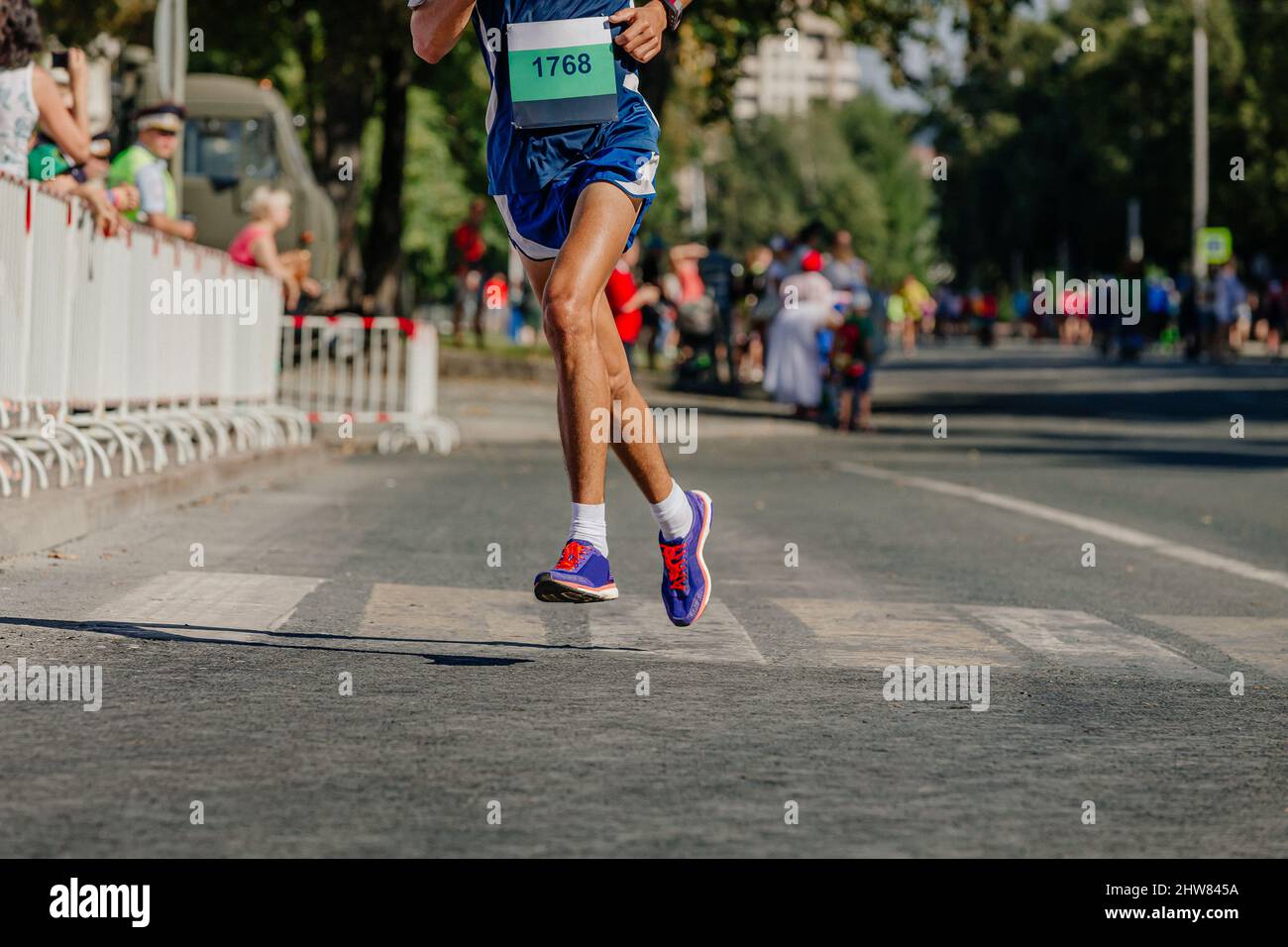Male runner city hi-res stock photography and images - Alamy