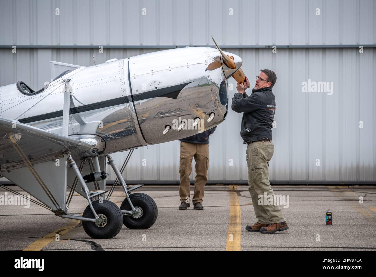 Flying ryan hi-res stock photography and images - Alamy