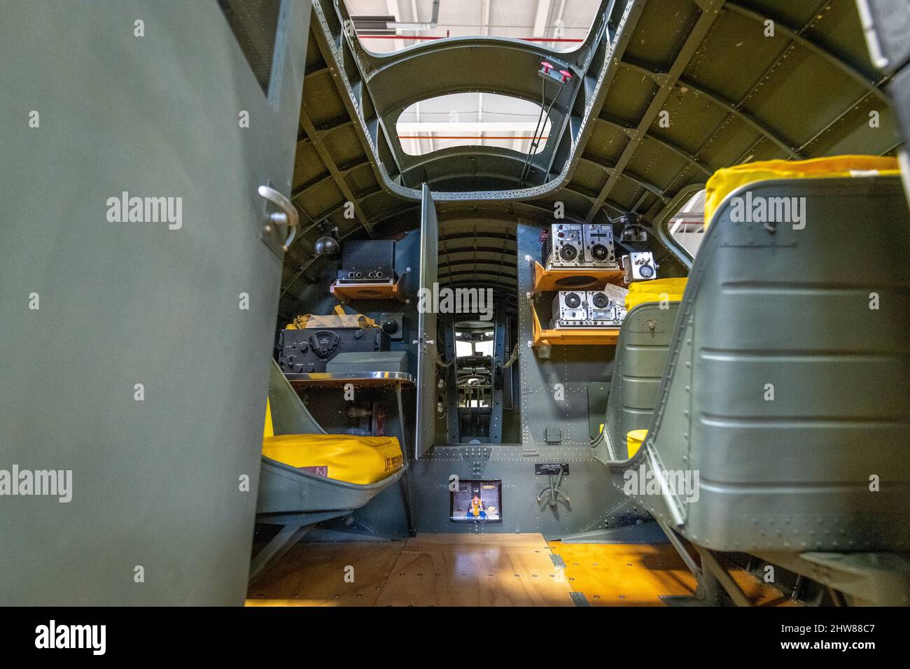 B 17 interior hi-res stock photography and images - Alamy