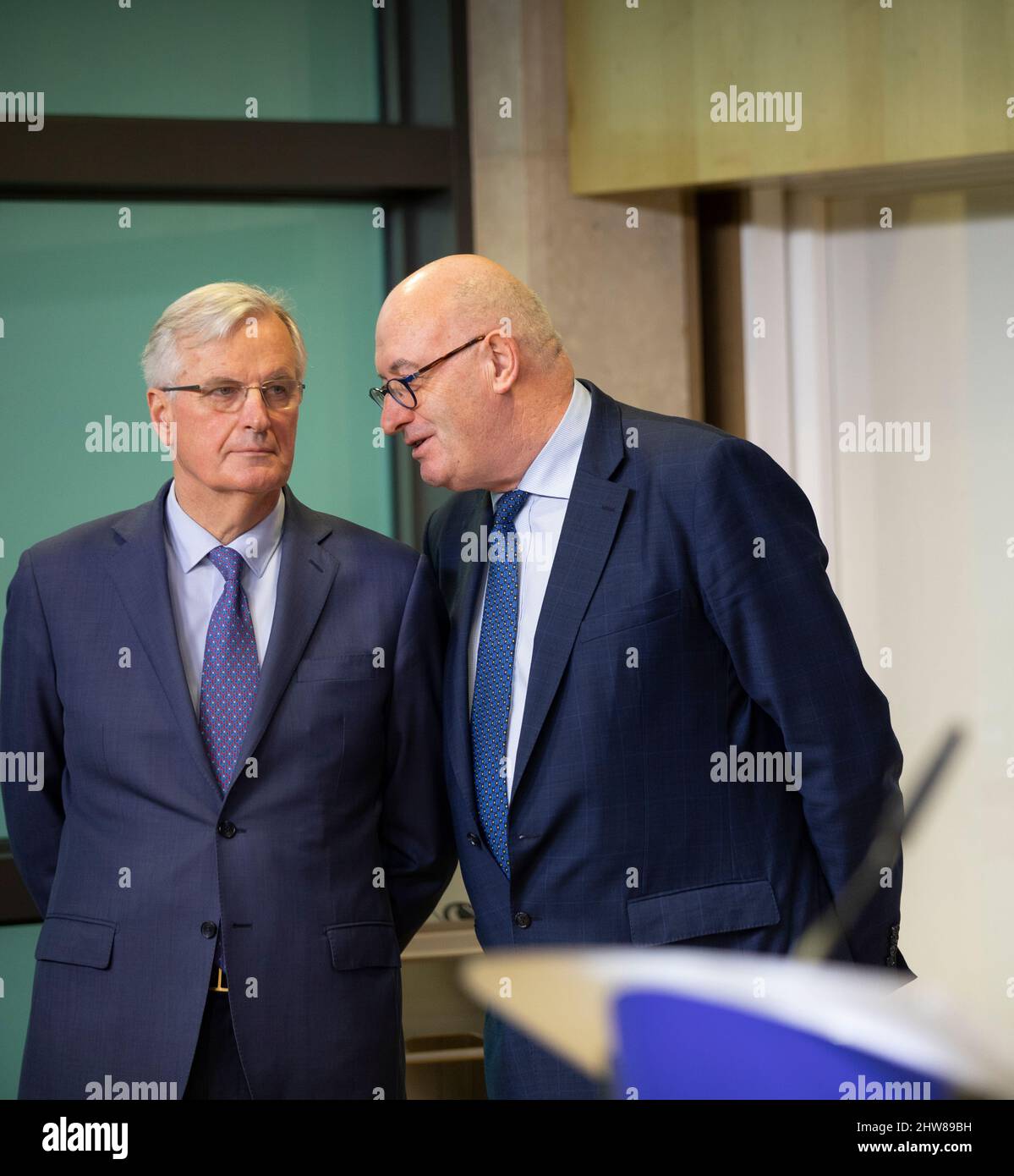 Eu commissioner phil hogan hi-res stock photography and images - Alamy