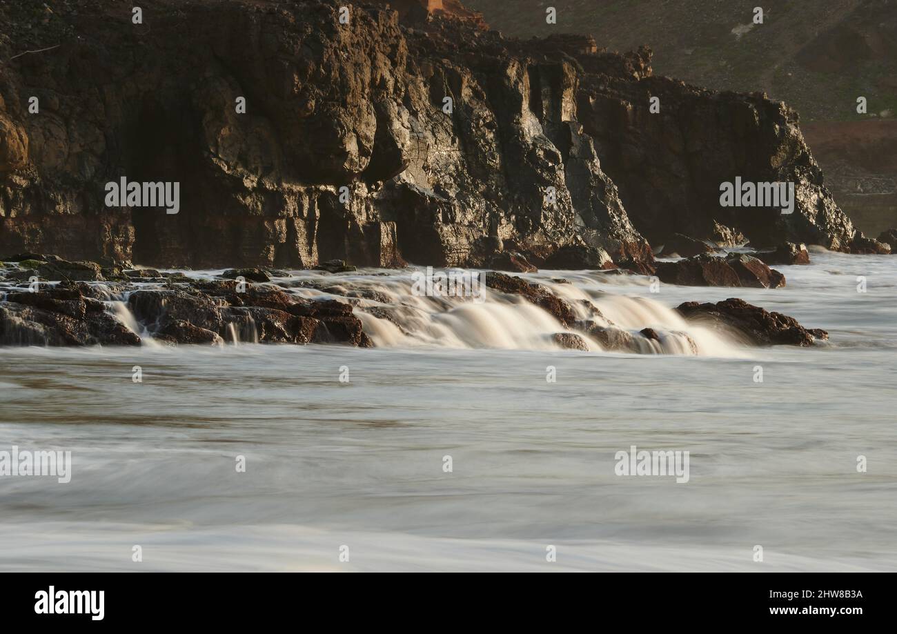 Foot waterfall falling sea hi-res stock photography and images - Alamy