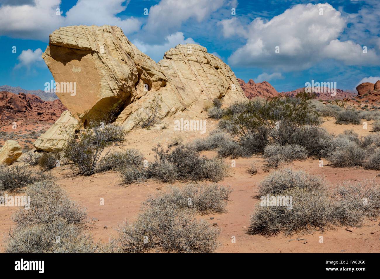 Valley of Fire, Nevada. Geological Forces; Stone Fracturing. White ...