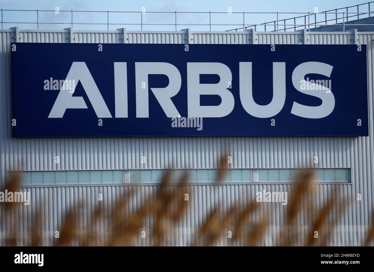 Logo de airbus hi-res stock photography and images - Alamy
