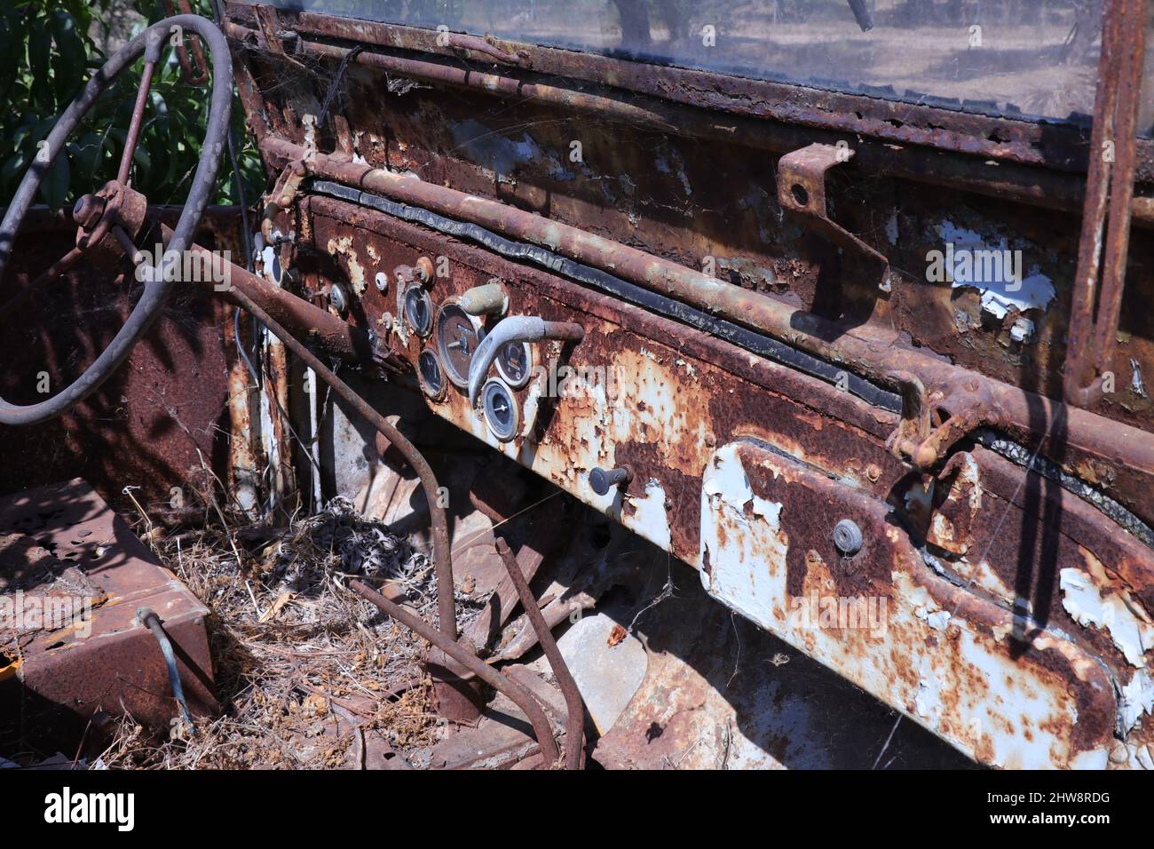 An abandoned old jeep hi-res stock photography and images - Alamy