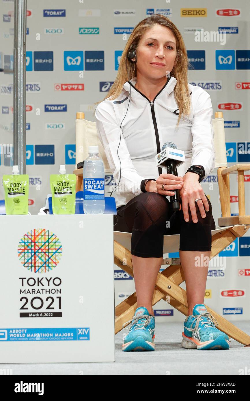 Sara hall hi-res stock photography and images - Alamy