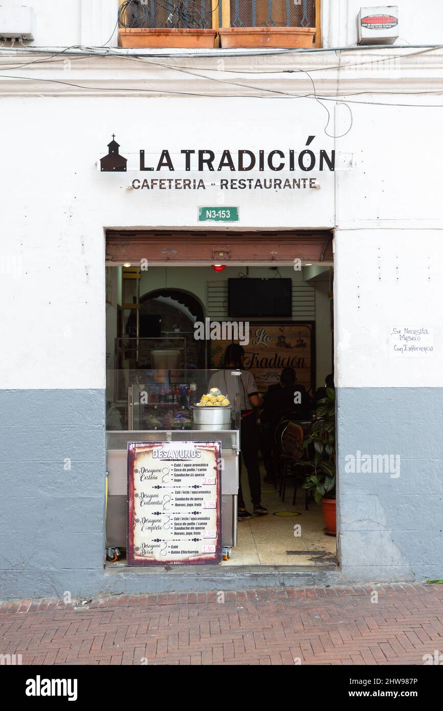 Tradicion ecuador hi-res stock photography and images - Alamy