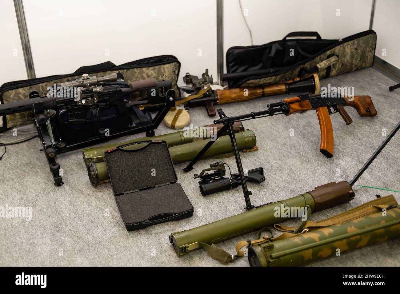 Storage a lot of riffle machine gun. Weapon firearm arsenal safe room ...