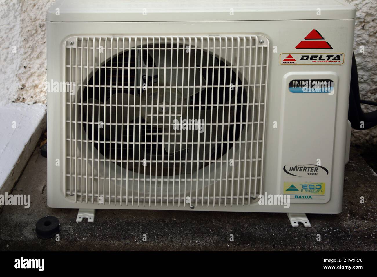 Air conditioning unit hi-res stock photography and images - Alamy