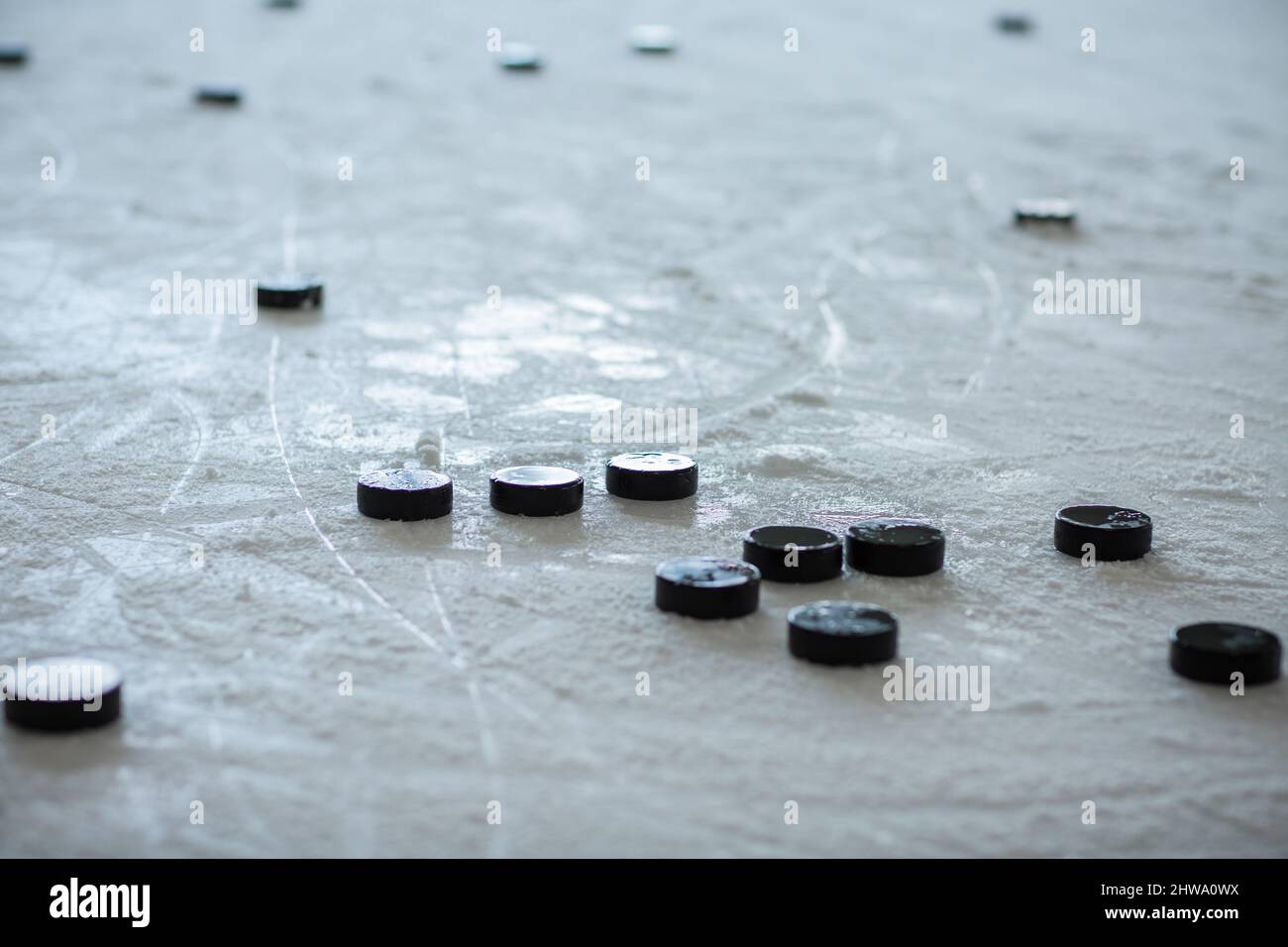 Hockey game on frozen lake hi-res stock photography and images - Alamy