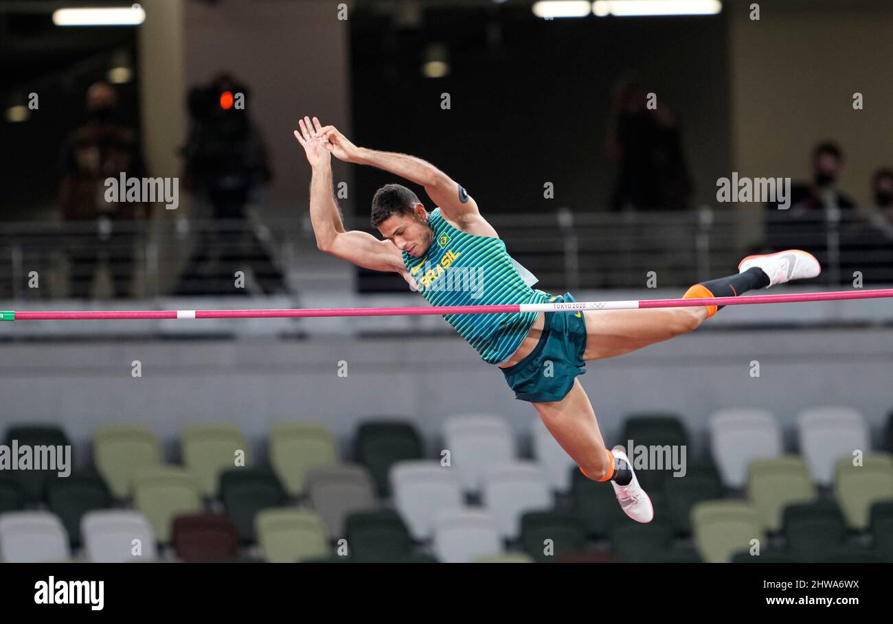 Thiago Braz participating in the Tokyo 2020 Olympics in the pole vault ...