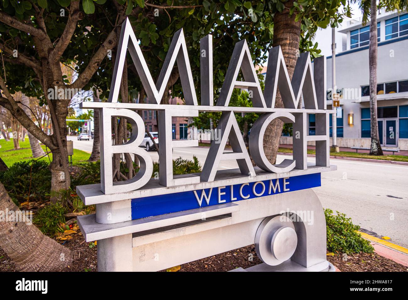 Miami Beach Welcome sign at South Beach Stock Photo - Alamy