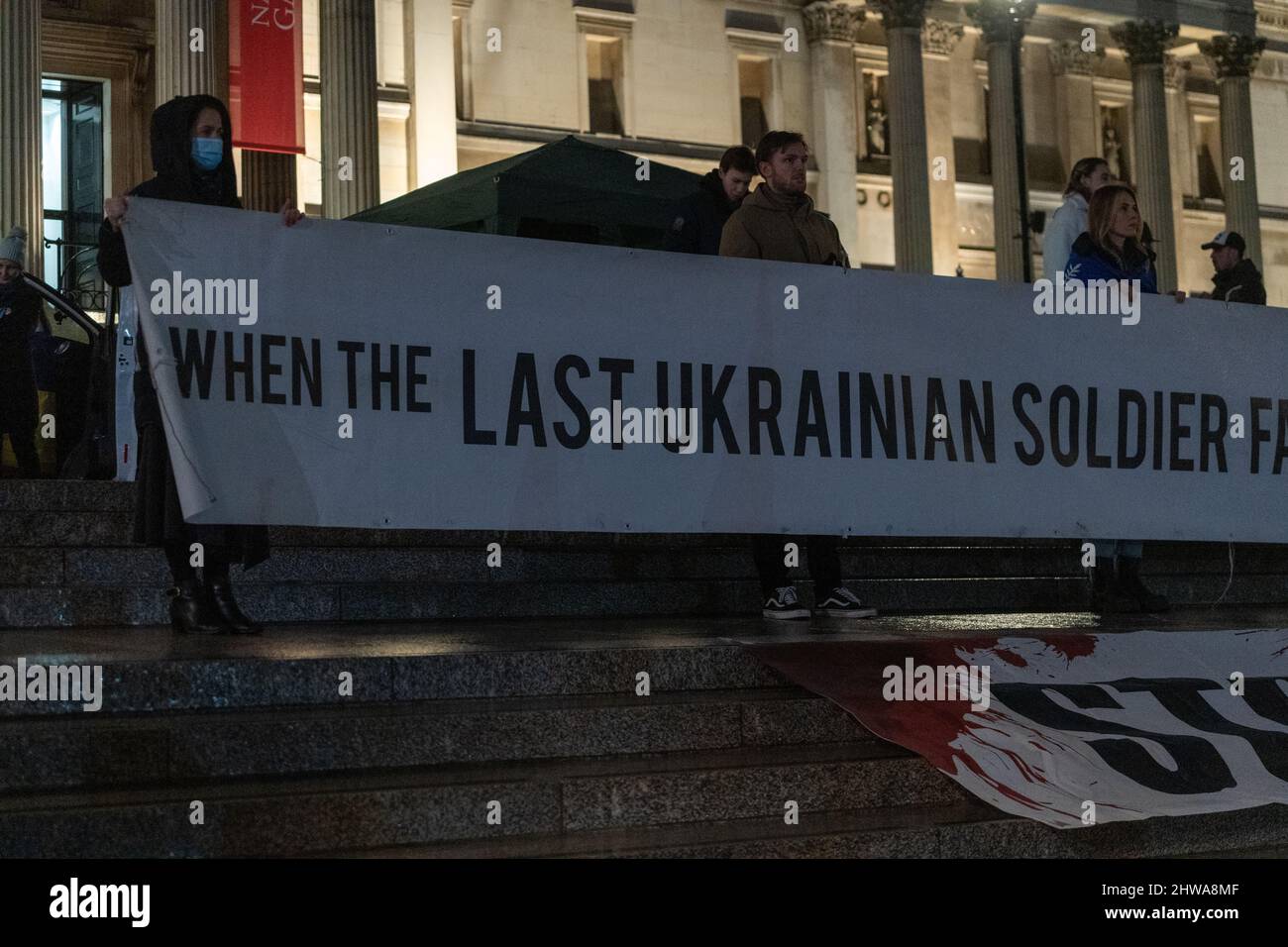 Hundreds have gathered in Trafalgar Square to protest against Russia's ...