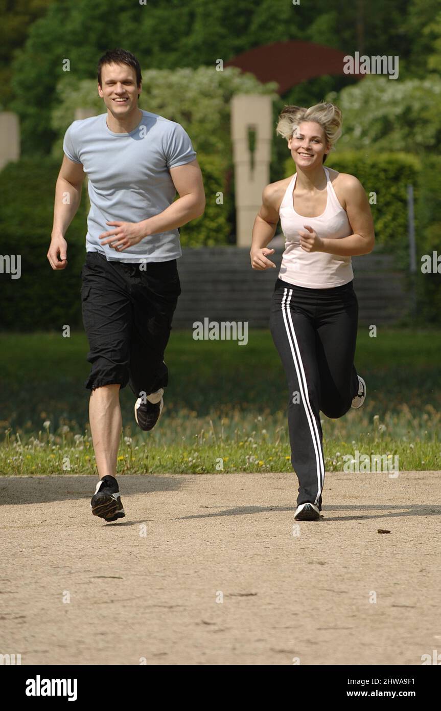 Jogging couple front hi-res stock photography and images - Alamy