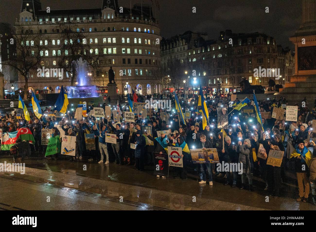 Hundreds have gathered in Trafalgar Square to protest against Russia's ...