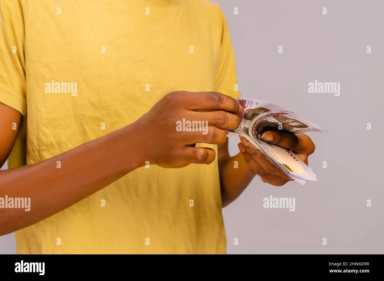 close-up of a african boy counting money Stock Photo - Alamy