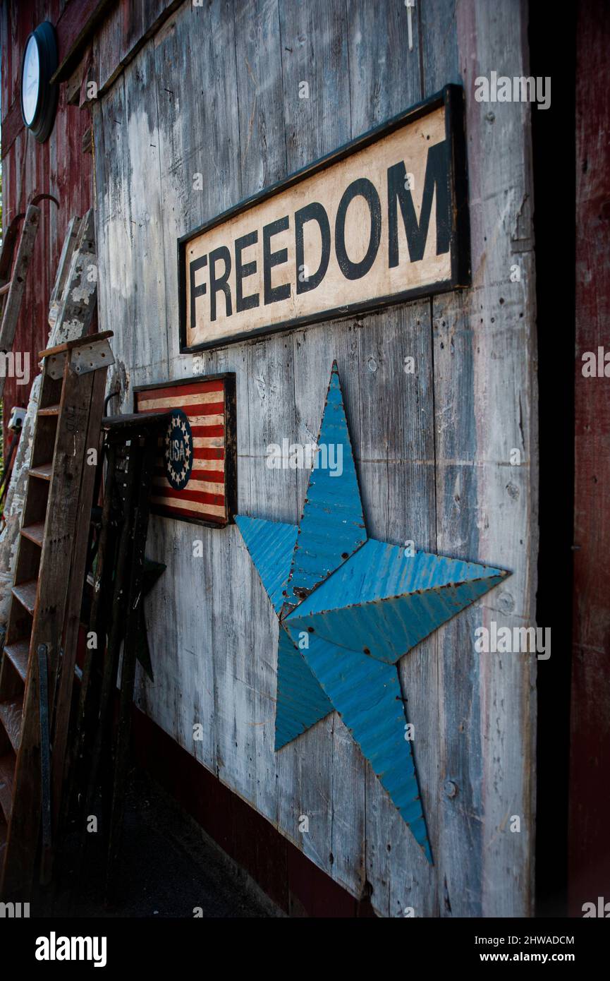 Freedom sign at a antique store in rural America Stock Photo - Alamy