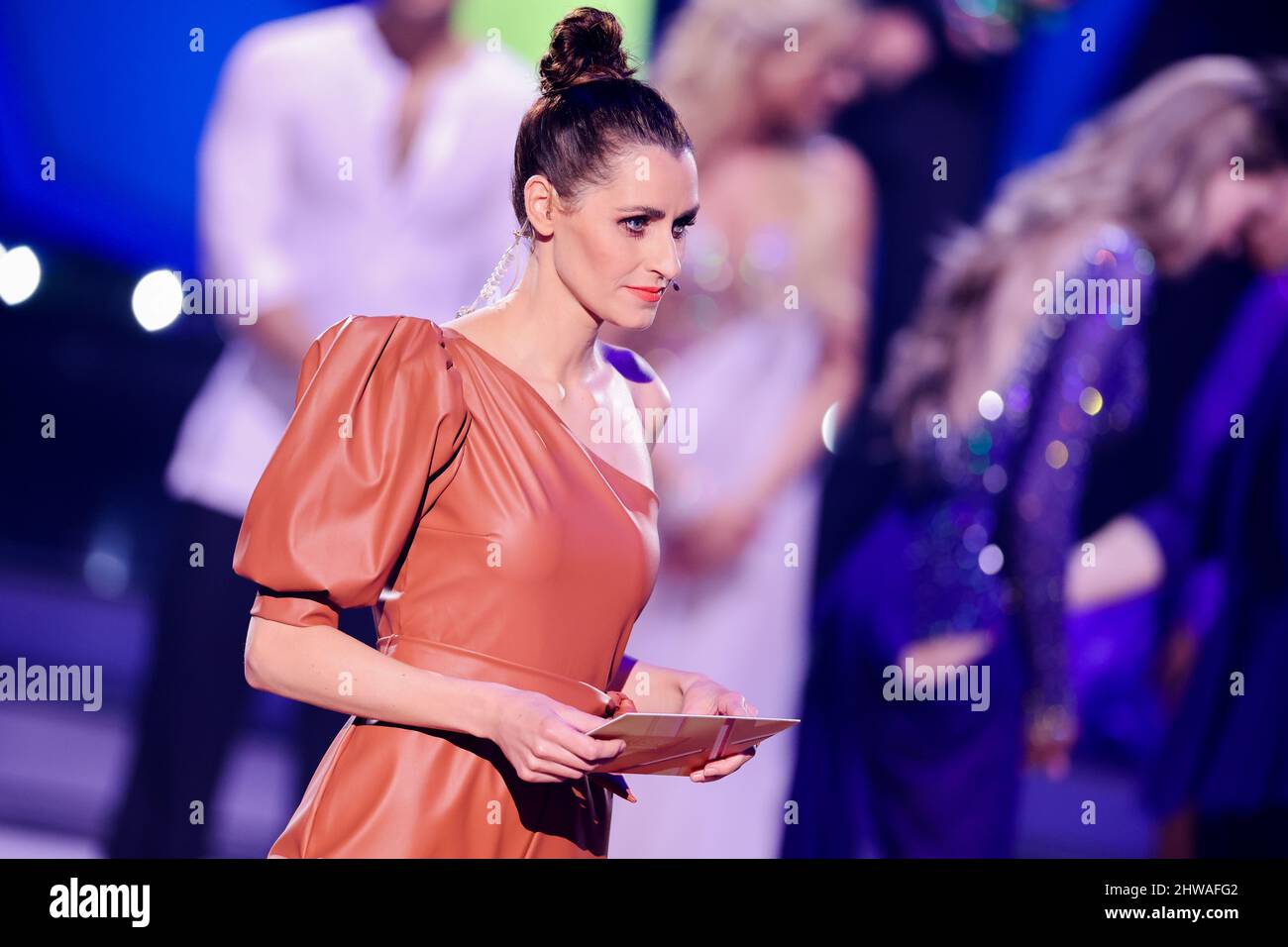 Cologne, Germany. 05th Mar, 2022. Bella Lesnik, presenter, stands in ...