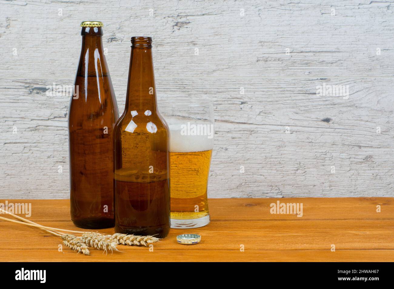 Almost empty glass beer hi-res stock photography and images - Alamy