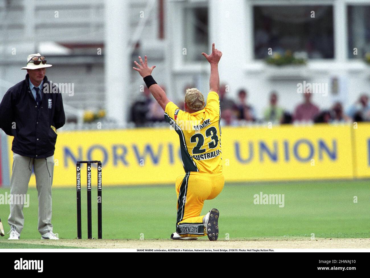 SHANE WARNE celebrates, AUSTRALIA v Pakistan, Natwest Series, Trent ...