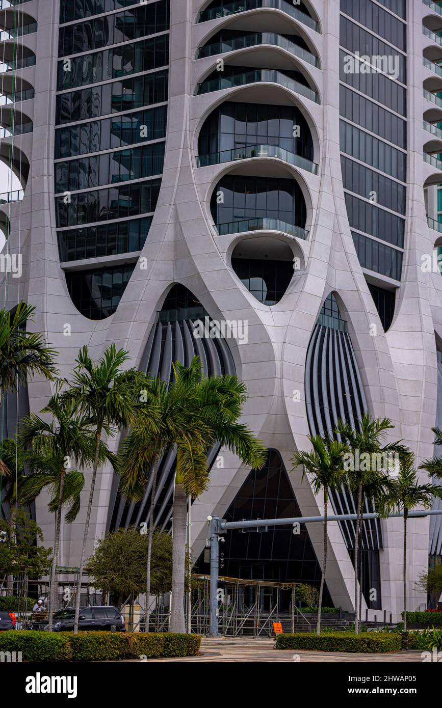 Modern architecture in Downtown Miami - MIAMI, FLORIDA - FEBRUARY 14 ...
