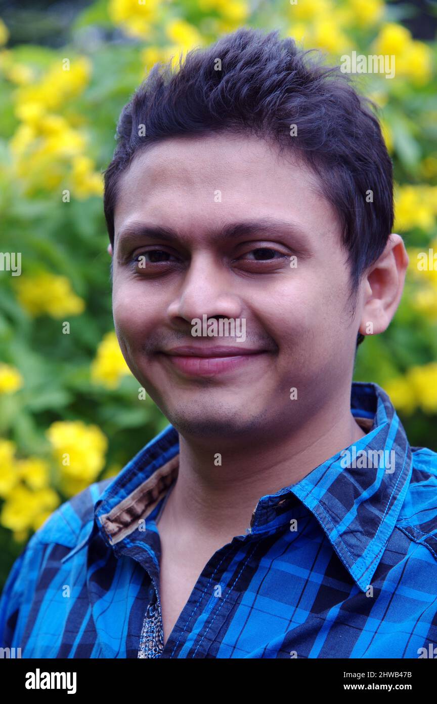 Young model, indian ethnic, garden hi-res stock photography and images ...