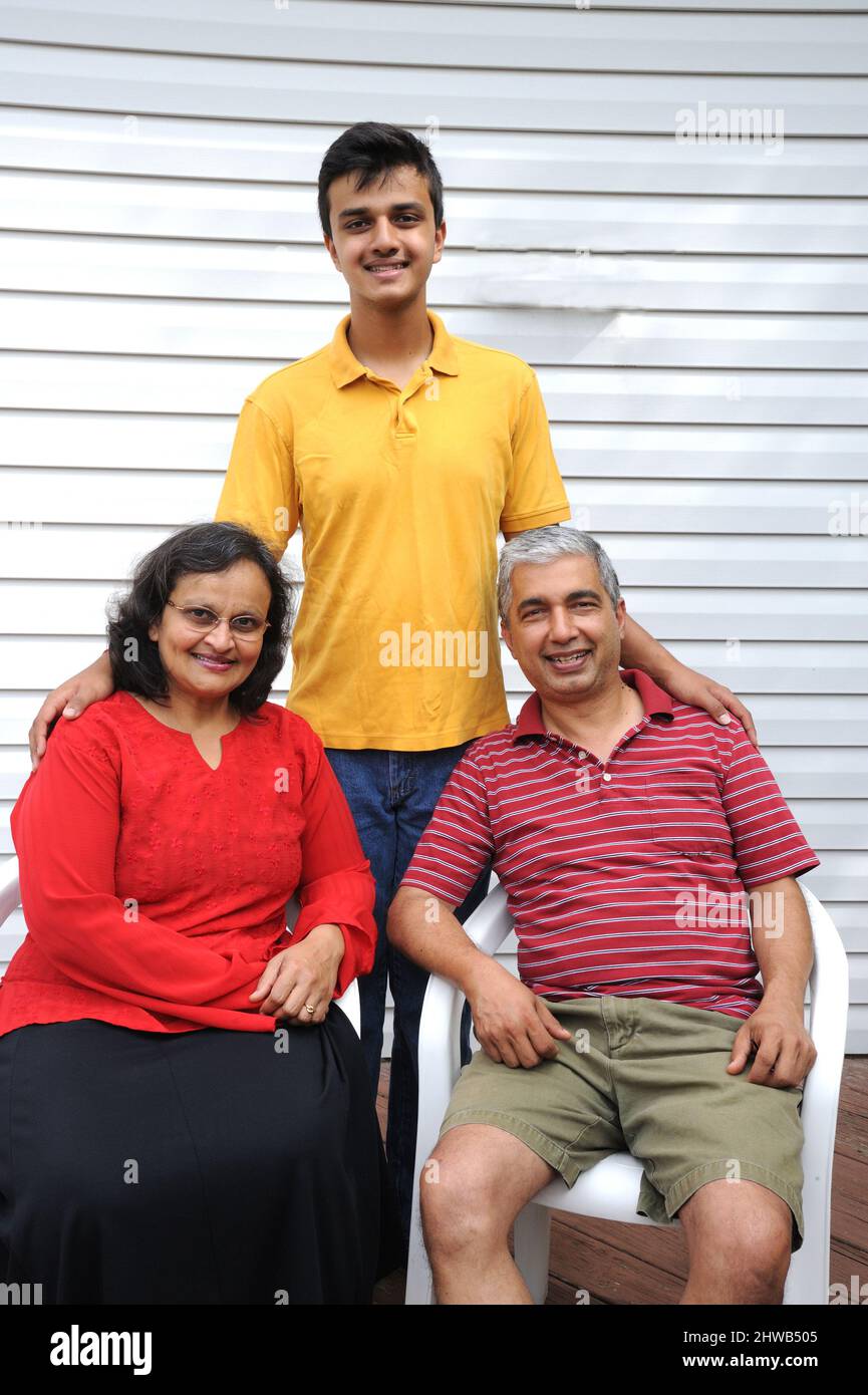 Indian father expressions hi-res stock photography and images - Alamy