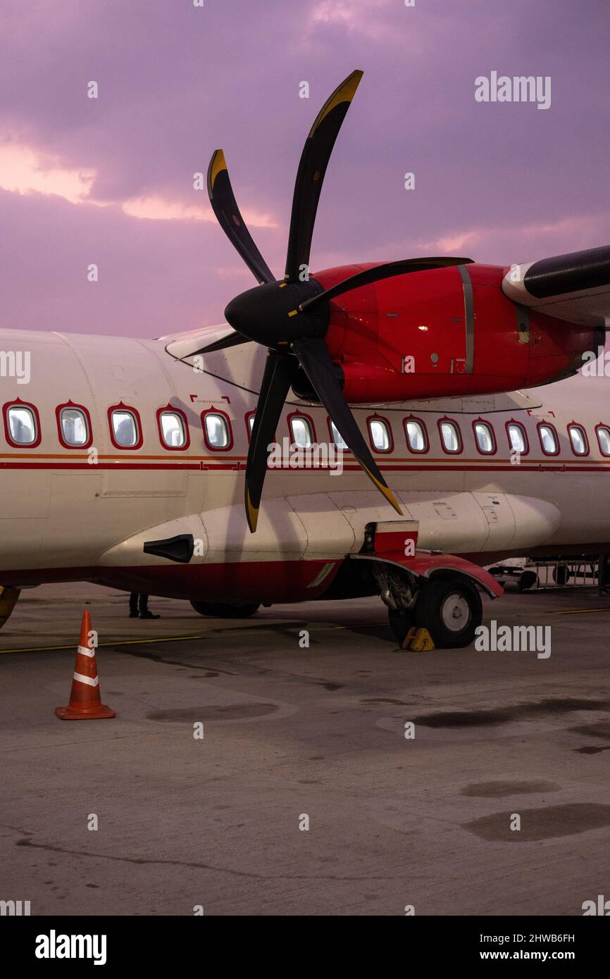 Close-up of the propeller blades and engine of Alliance Air ATR 72 ...