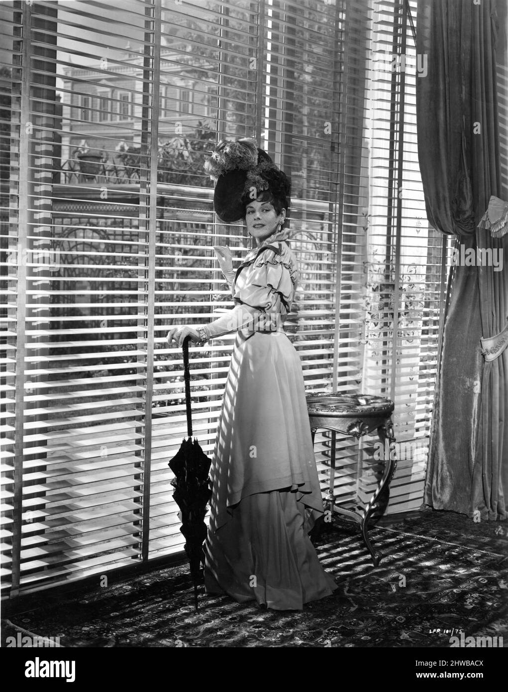 An ideal husband 1895 hi-res stock photography and images - Alamy