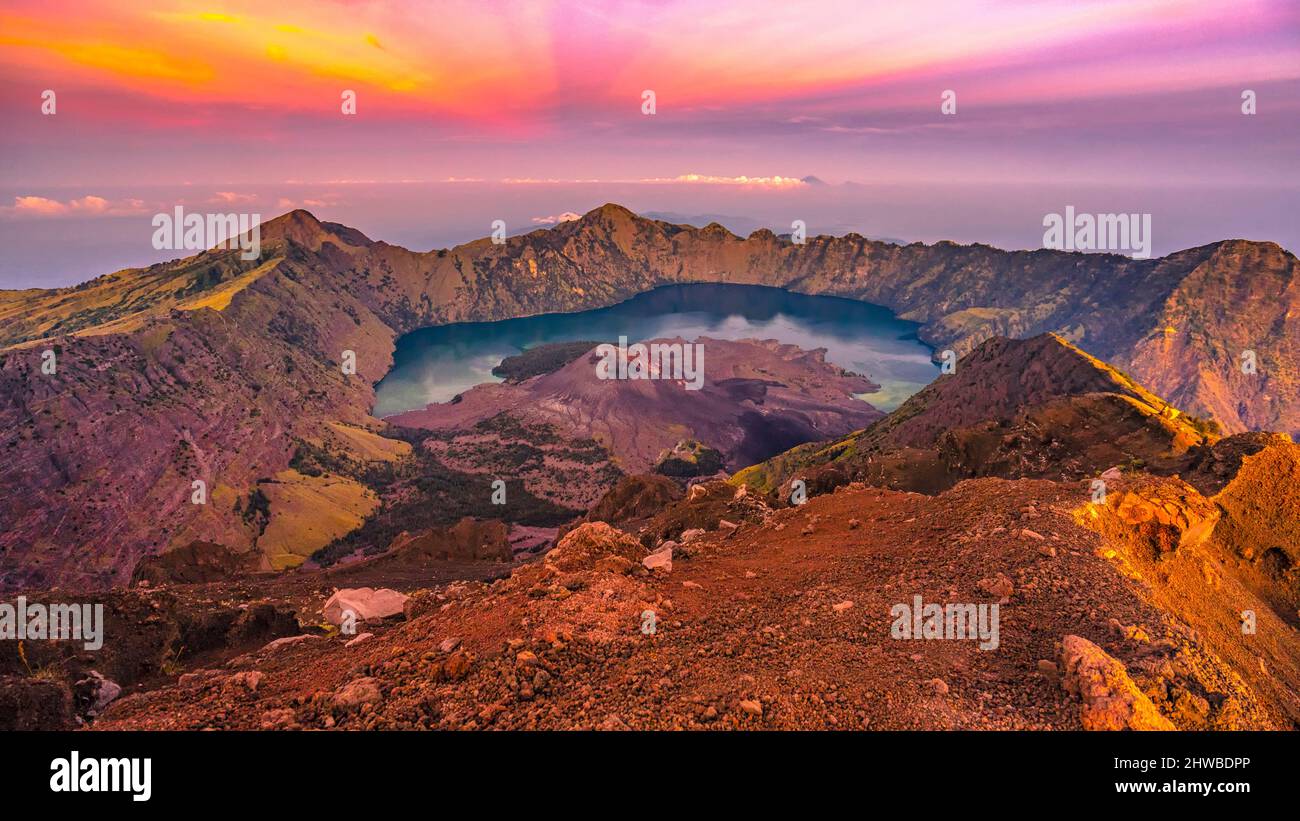 Sunrise view mount rinjani hi-res stock photography and images - Alamy