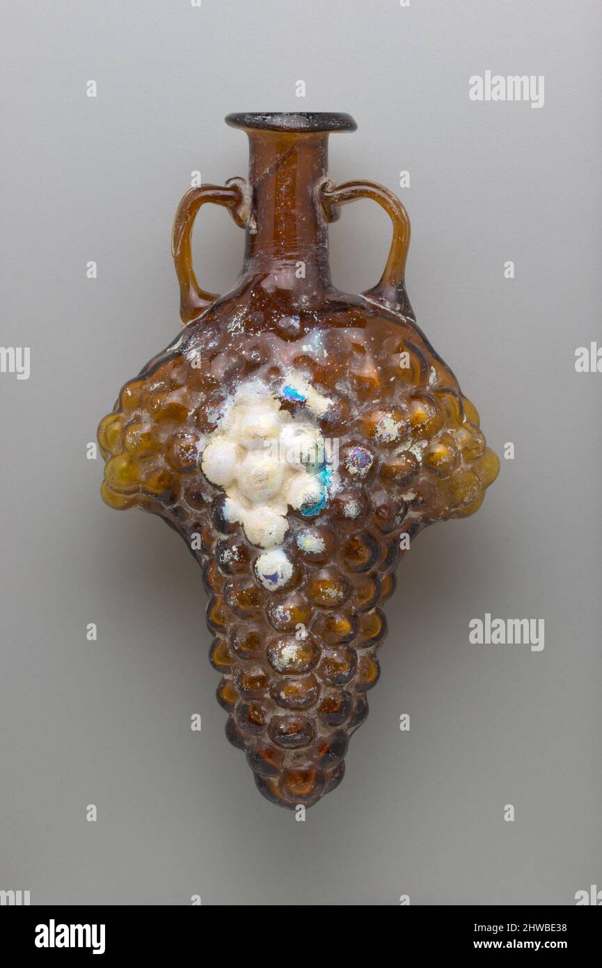 Medieval wine flask hi-res stock photography and images - Alamy