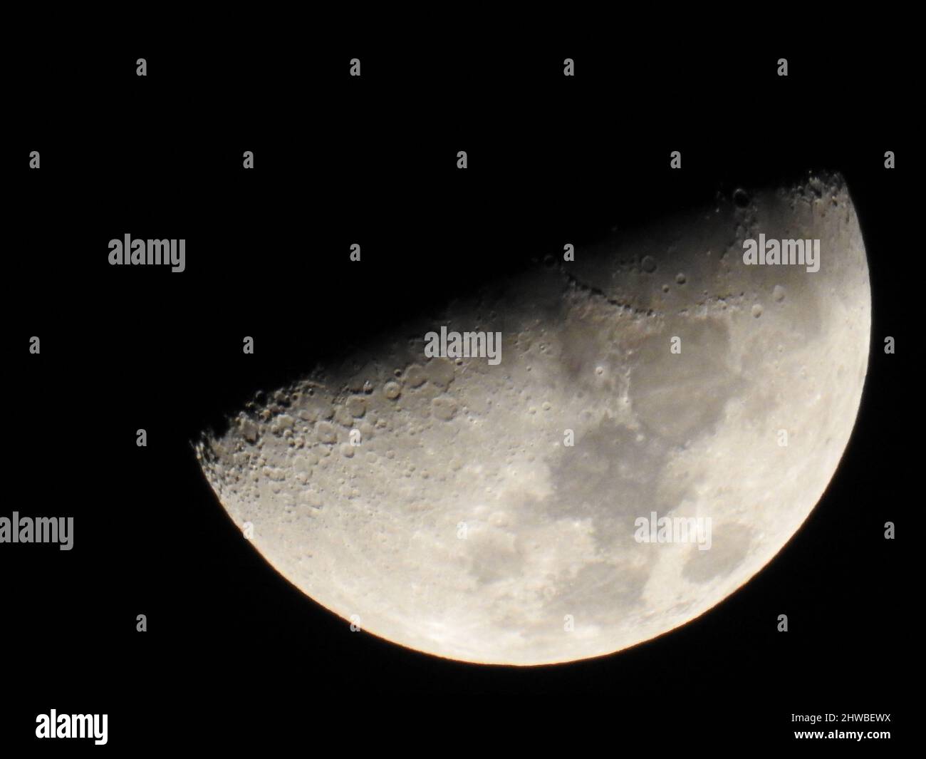 Saturn planet full view hi-res stock photography and images - Alamy