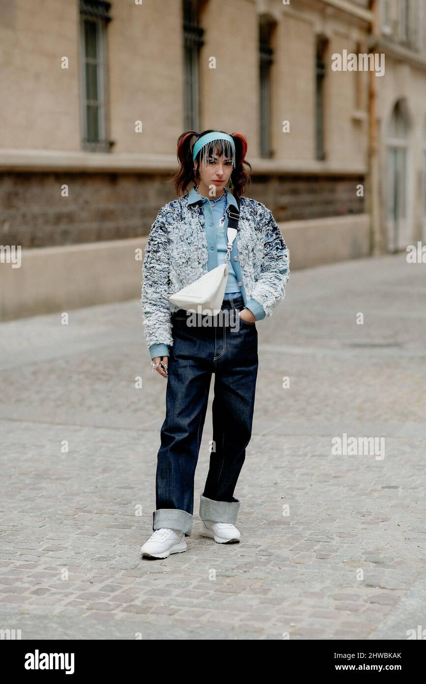 Street style, Barbara Malewicz arriving at Victoria Tomas Fall-Winter ...