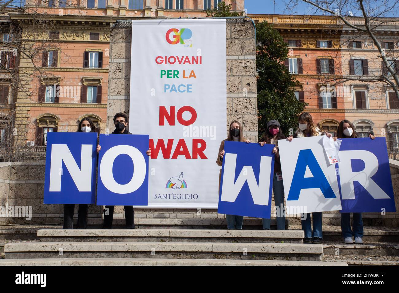 Flashmob in Piazza Vittorio Emanuele in Rome organized by Youth for Peace together with ...