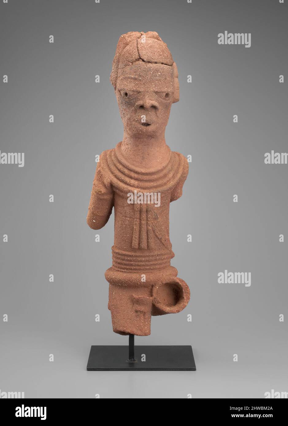 Kneeling human figure hi-res stock photography and images - Alamy