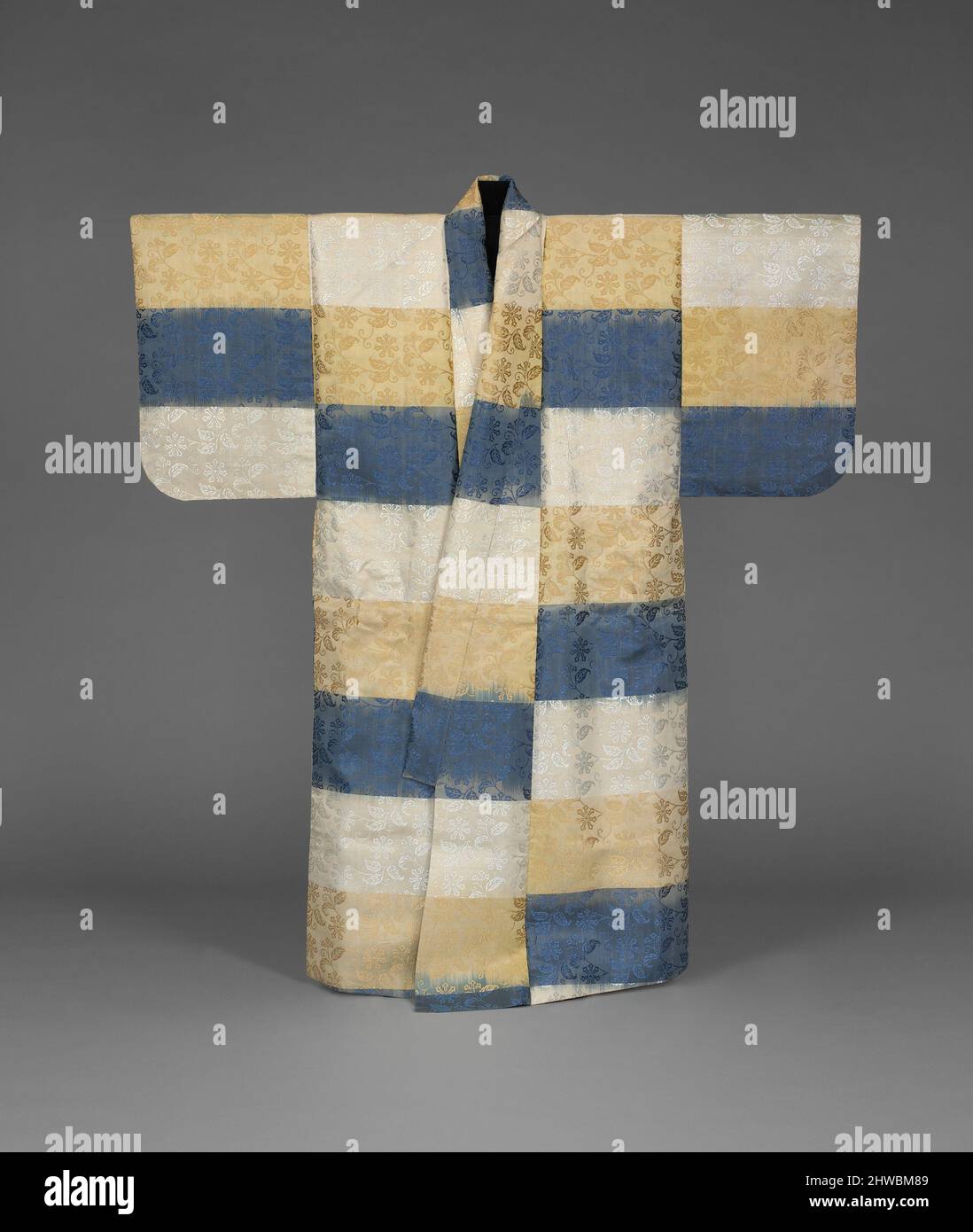 Noh robe design hi-res stock photography and images - Alamy