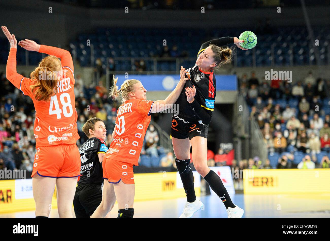 Handball euro 2022 women hi-res stock photography and images - Alamy