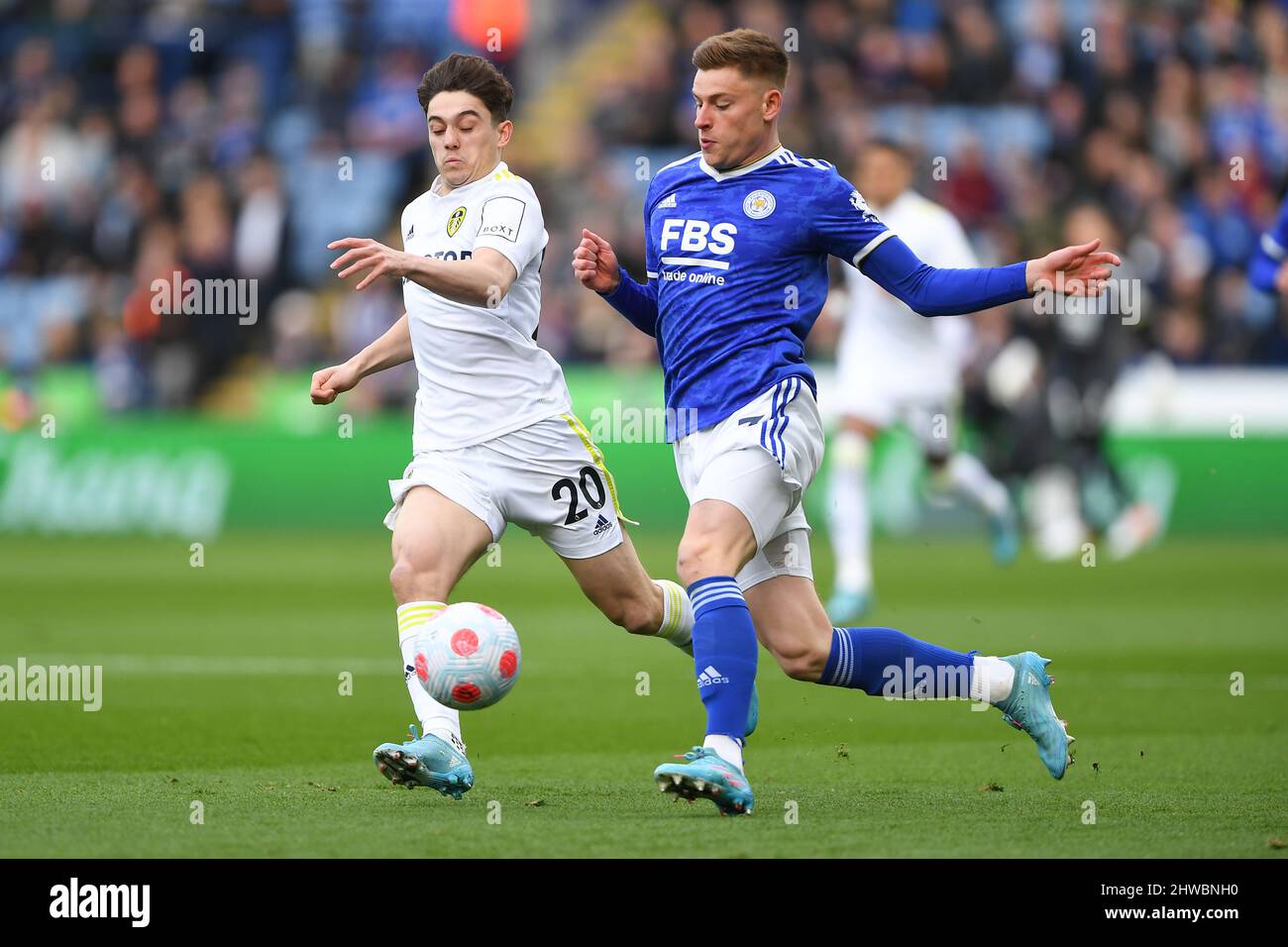 LEICESTER, UK. MAR 5TH Harvey Barnes of Leicester City battles with ...