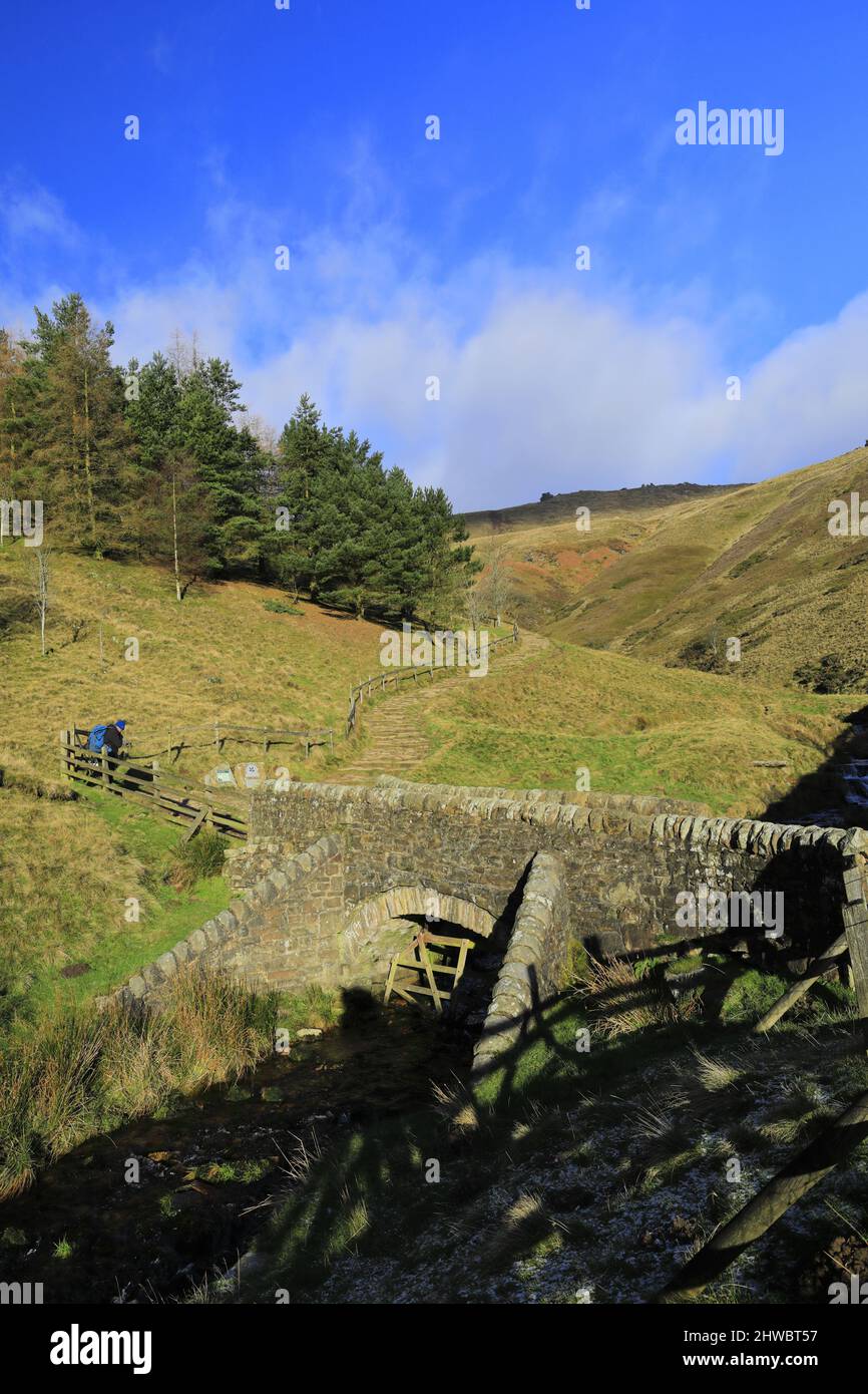 View of the Jacobs Ladder footpath, Kinder Scout, Derbyshire, Peak ...