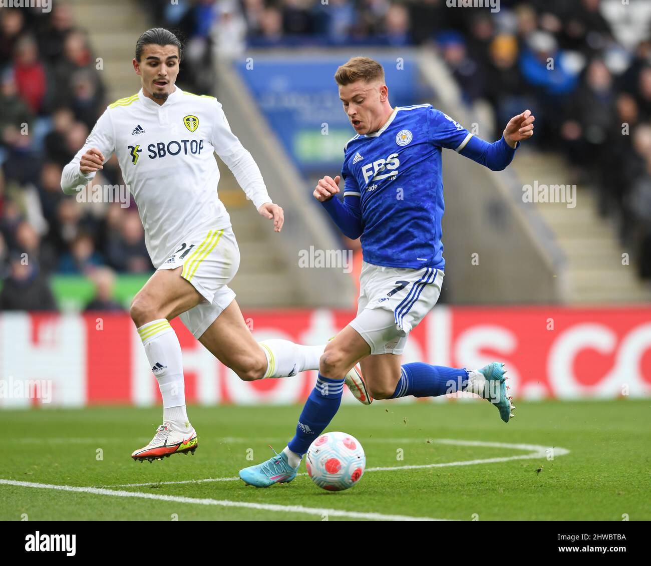 Harvey barnes leeds hi-res stock photography and images - Alamy