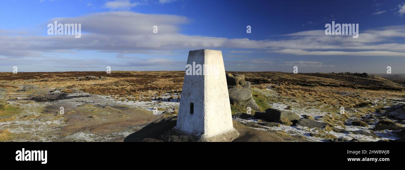 View of the OS Trig Point on Kinder Scout, Pennine Way, Derbyshire ...