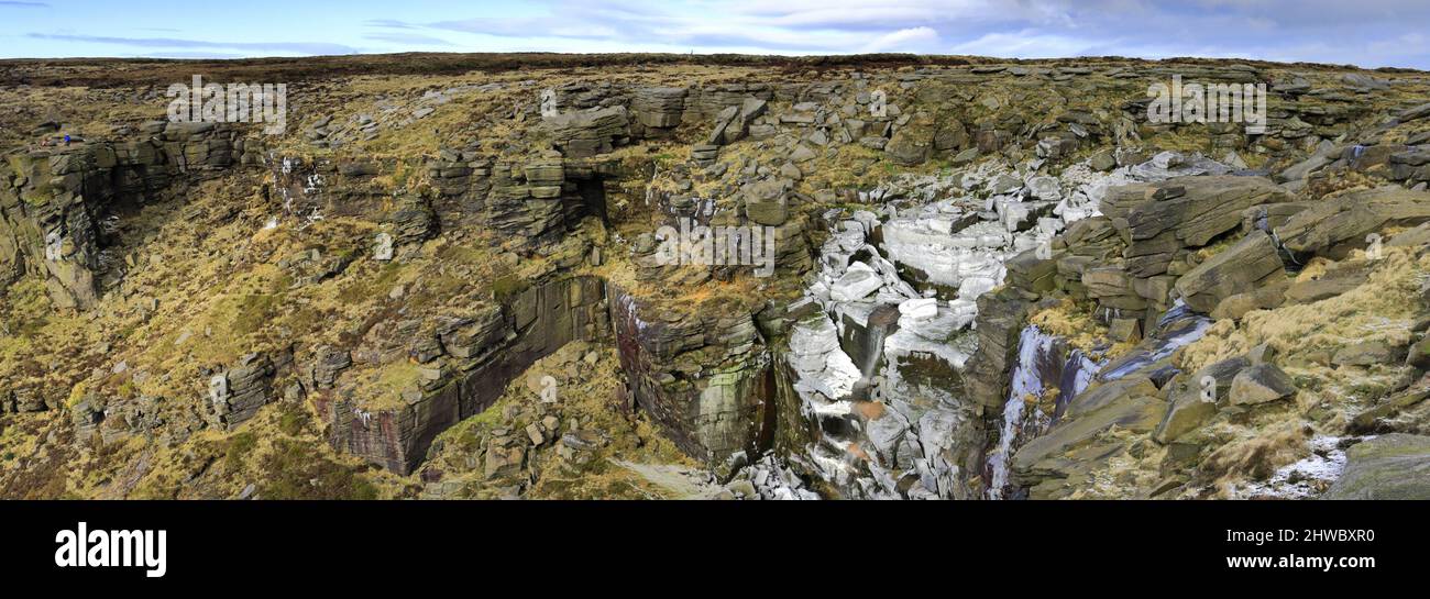 A frozen Kinder Downfall waterfall, Kinder Scout, Pennine Way, Peak ...